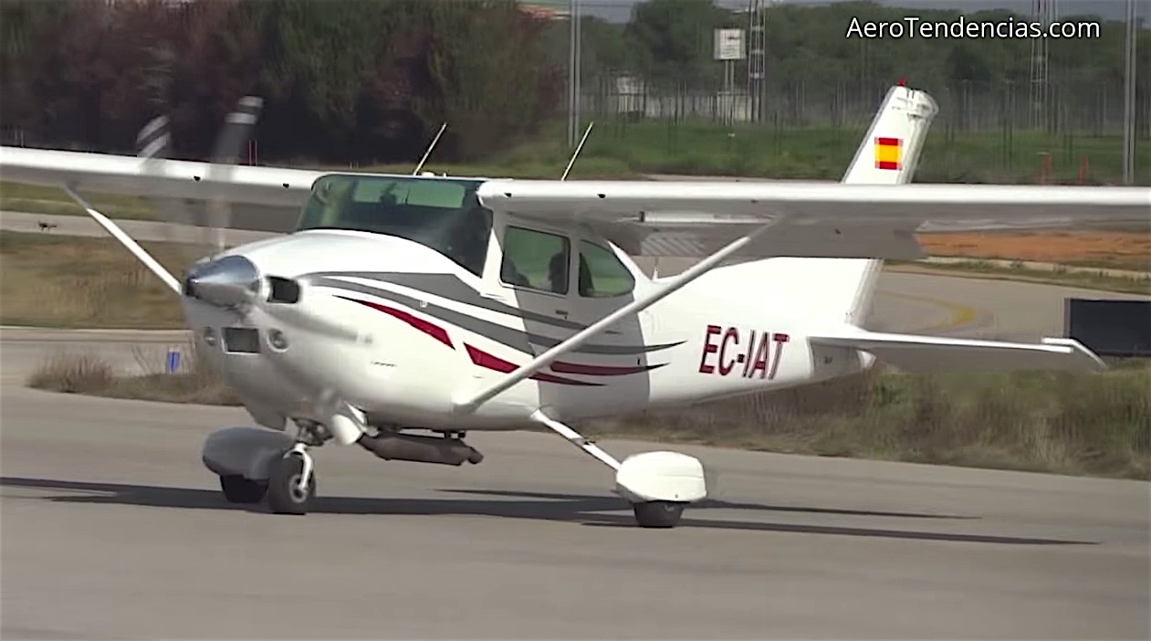 Monomotores y bimotores en el Aeropuerto de Sabadell | AeroBCN